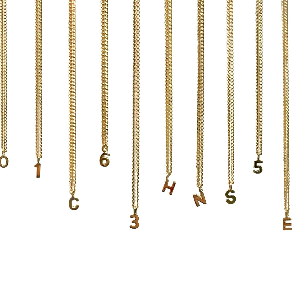 K18 initial necklace – gram-onlineshop